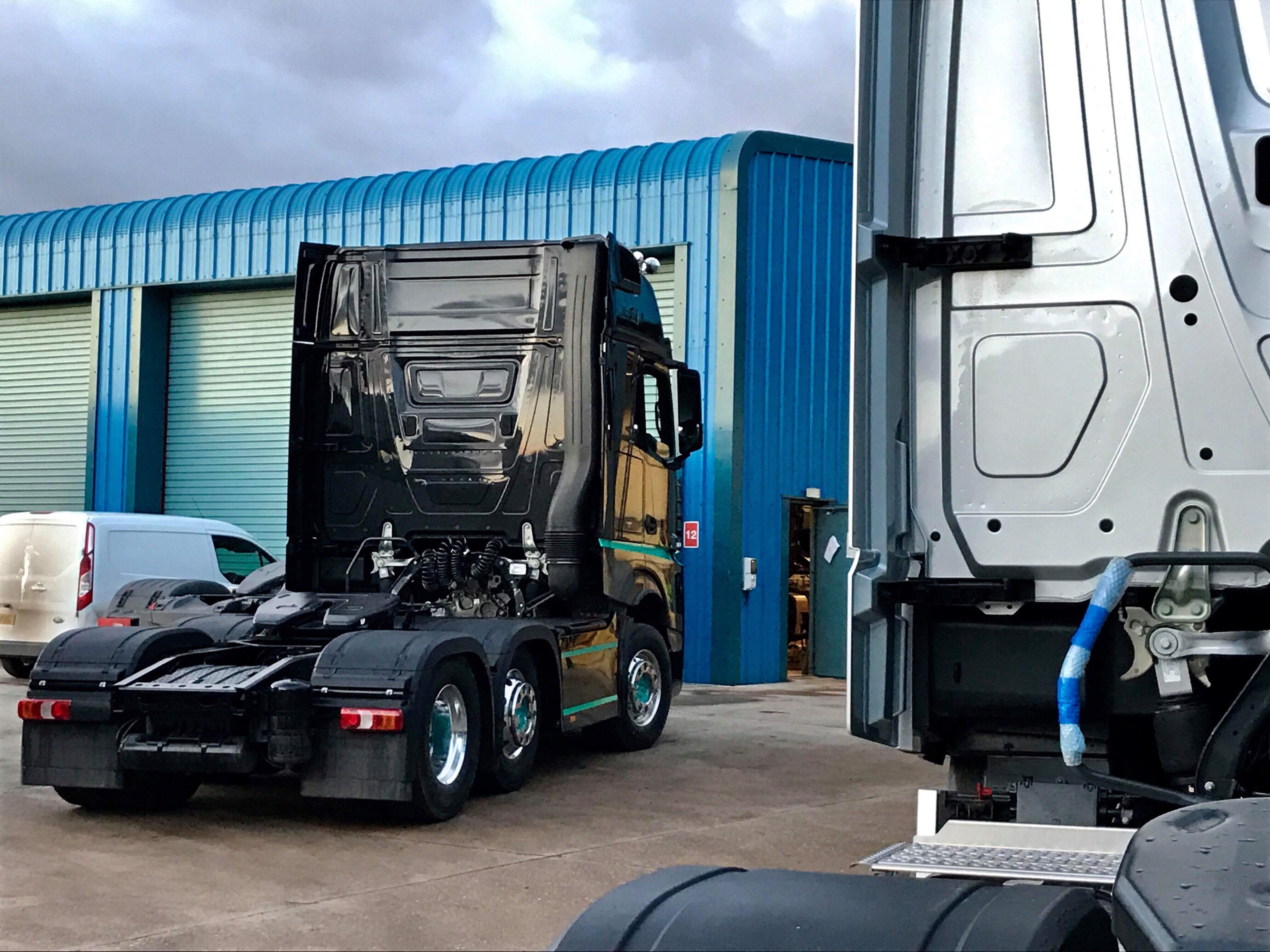 SCOOP!! Actros UK Special Edition??? | www.truckblog.co.uk